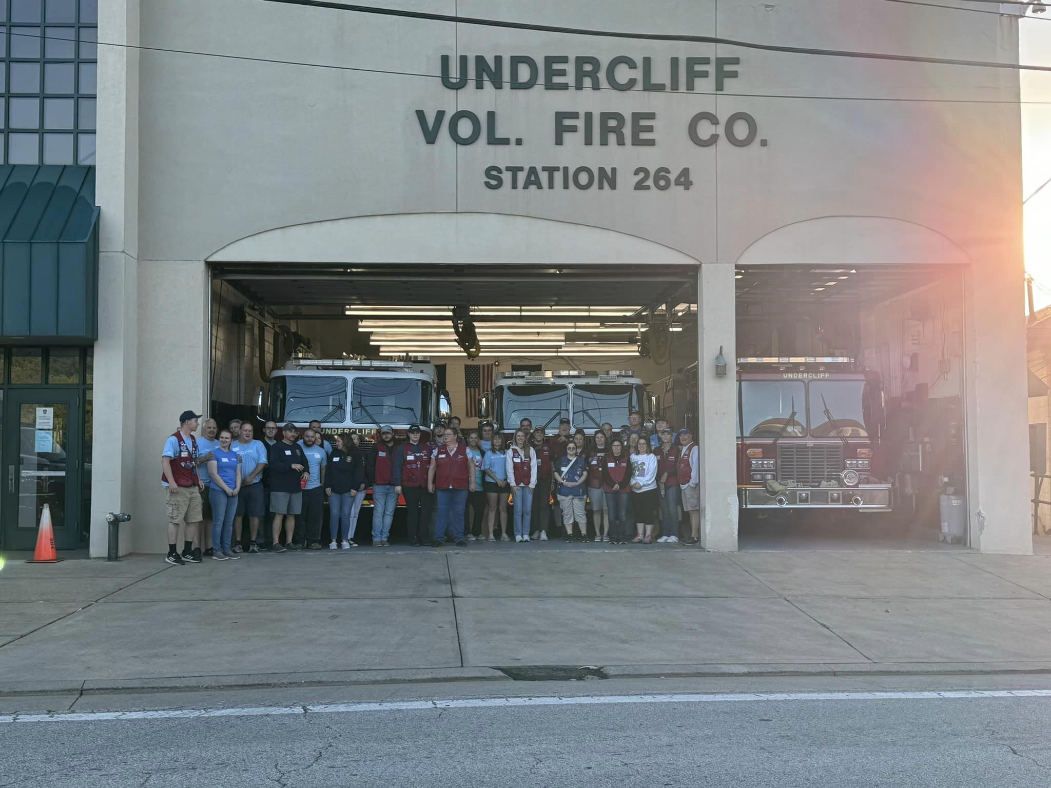UNDERCLIFF VFC HOSTS "RED VEST DAY" WITH LOWE'S – Undercliff VFC